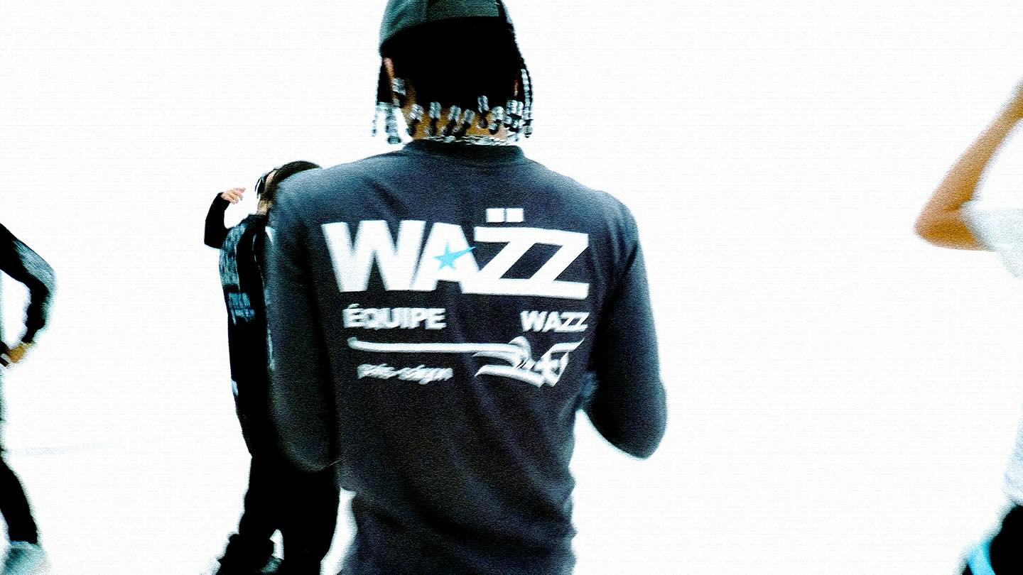 About us - WAZZ